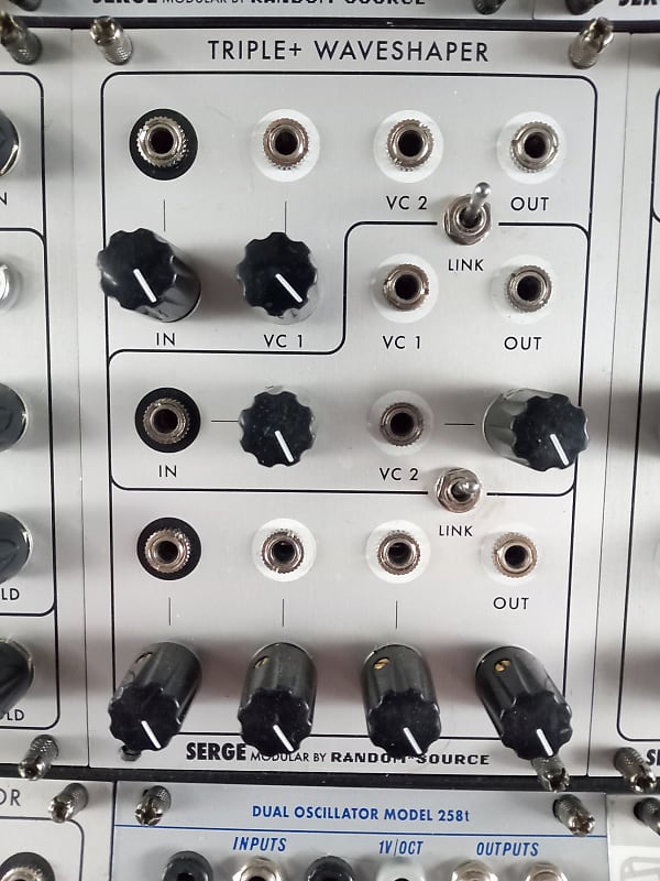 Random Source Triple Waveshaper Aluminium | Reverb