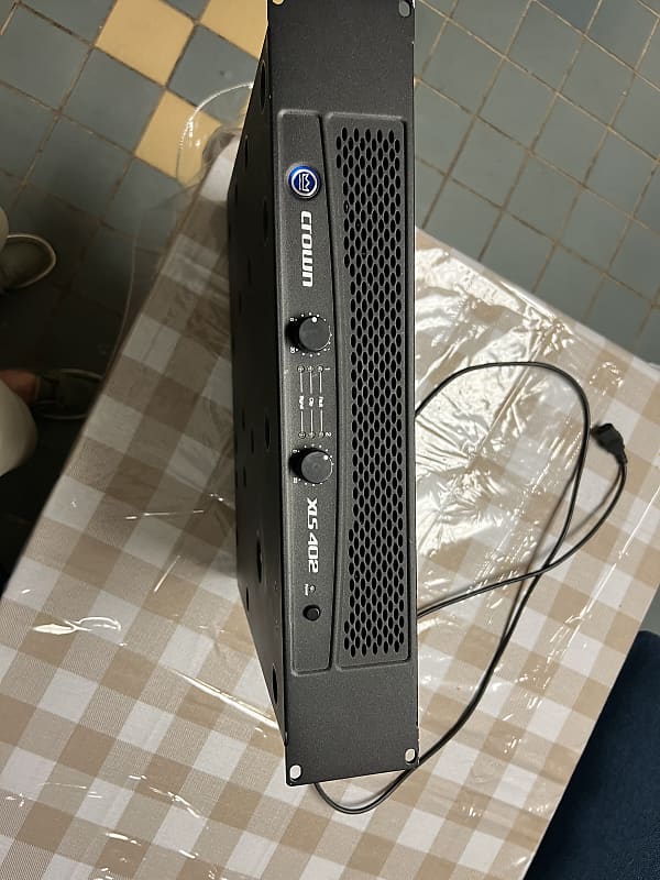 Crown Crown XLS 402 Stereo Power Amplifier | Reverb
