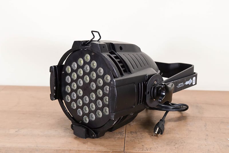 Elektralite Dazer LED Lighting Fixture CG00V21 | Reverb Canada