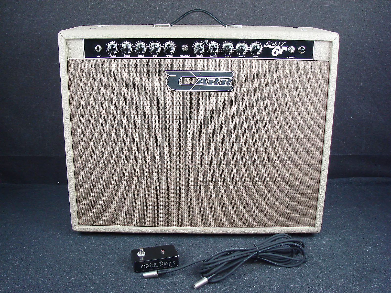 Carr Slant 6V 2 Channel 40-Watt 1x15" Guitar Combo | Reverb France