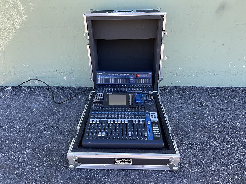 Yamaha DM1000 48CH Digital Mixer W/Road Case #3862 (One) | Reverb