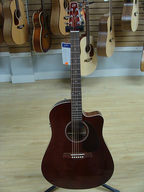 Seagull Entourage Burgundy CW GT QI 035199 | Reverb