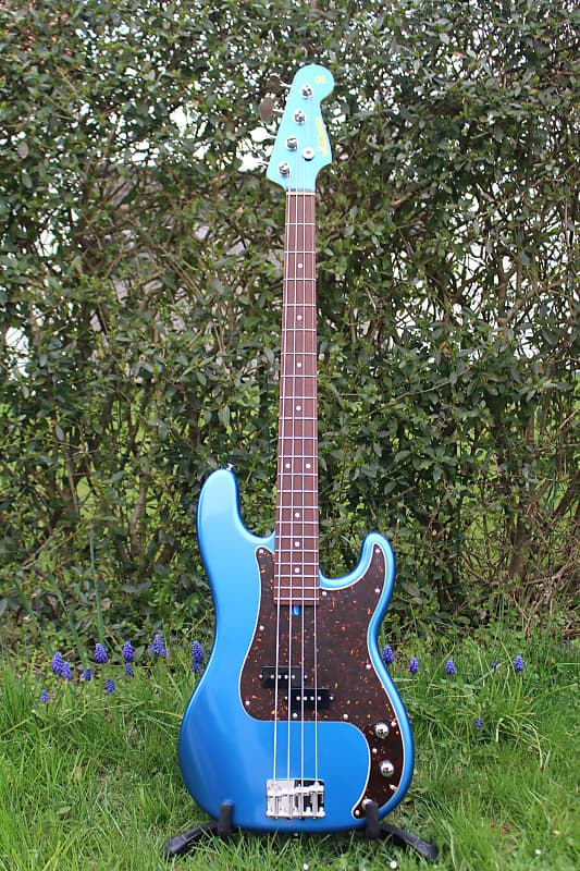 Moon P Bass Classic 2022 Lake Placid blue | Reverb