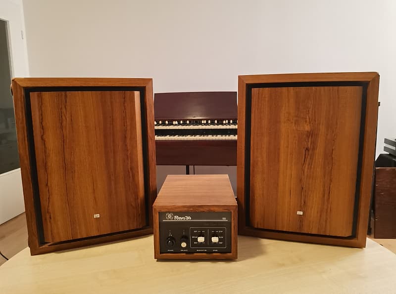 Roland Revo 30 1970's + Original Speakers + User manual | Reverb