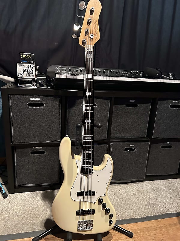 Alleva Coppolo RA 4 2011 - Vintage White | Reverb