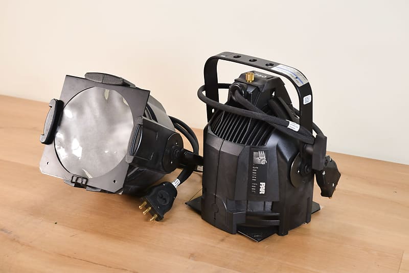ETC Source Four Par Stage Light (PAIR) (church owned) CG00K6W | Reverb
