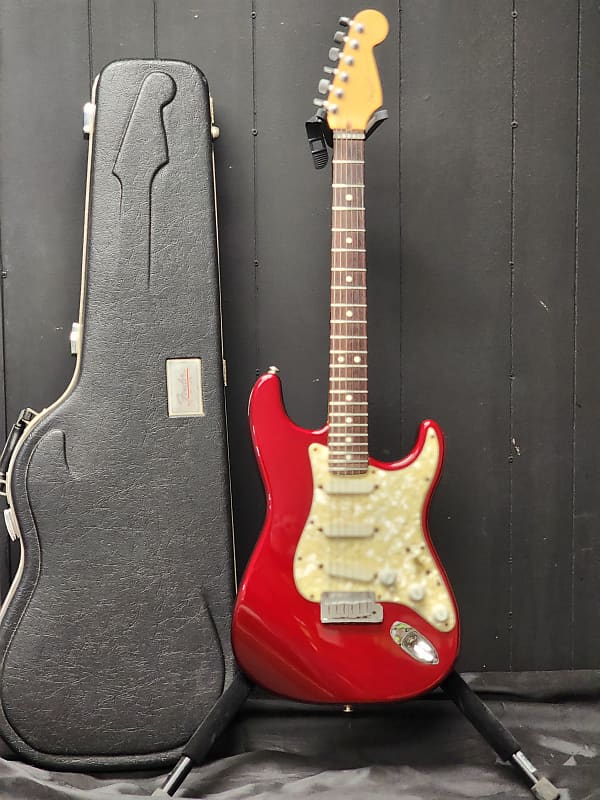 Fender Plus 50th Anniversary 1996 - Candy Apple Red | Reverb
