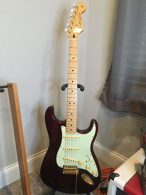 Fender Stratocaster Wine Red MIM | Reverb