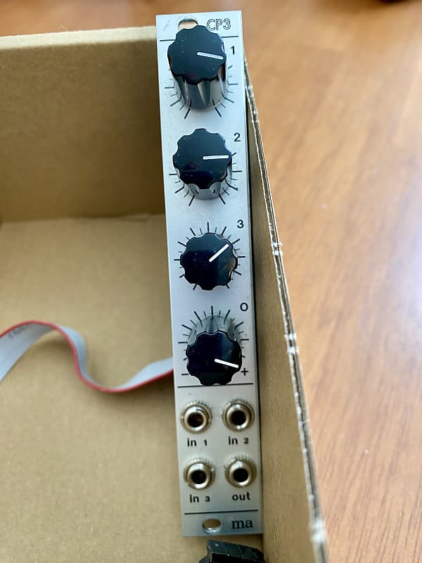 Manhattan Analog CP3 Mixer | Reverb