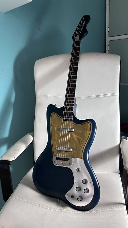 Danelectro dead on 67 2000 - blue cobalt | Reverb