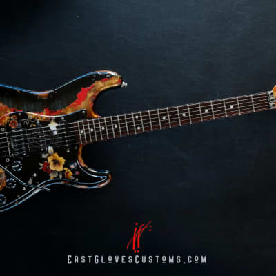 Fender Stratocaster Geisha Foto Flame/ Gold Leaf Relic Made | Reverb