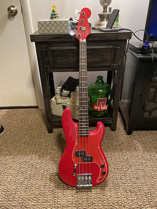 Squier Custom Mini P Bass 2020 Cherry Red | Reverb
