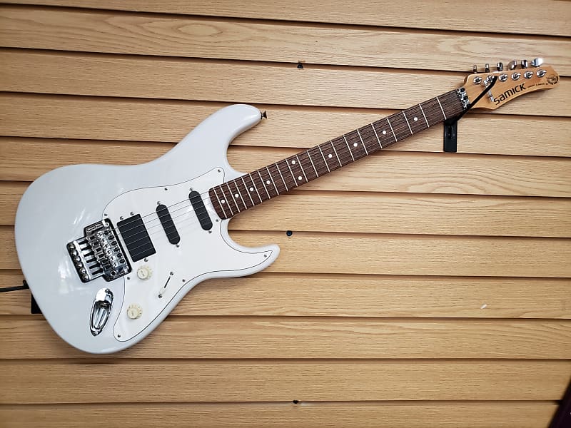 Samick SSM2 | Reverb