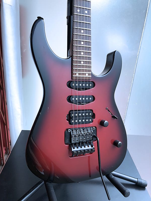 1993 MIJ Charvel CDS-055-SSH, Red Burst, Gig Bag | Reverb Australia