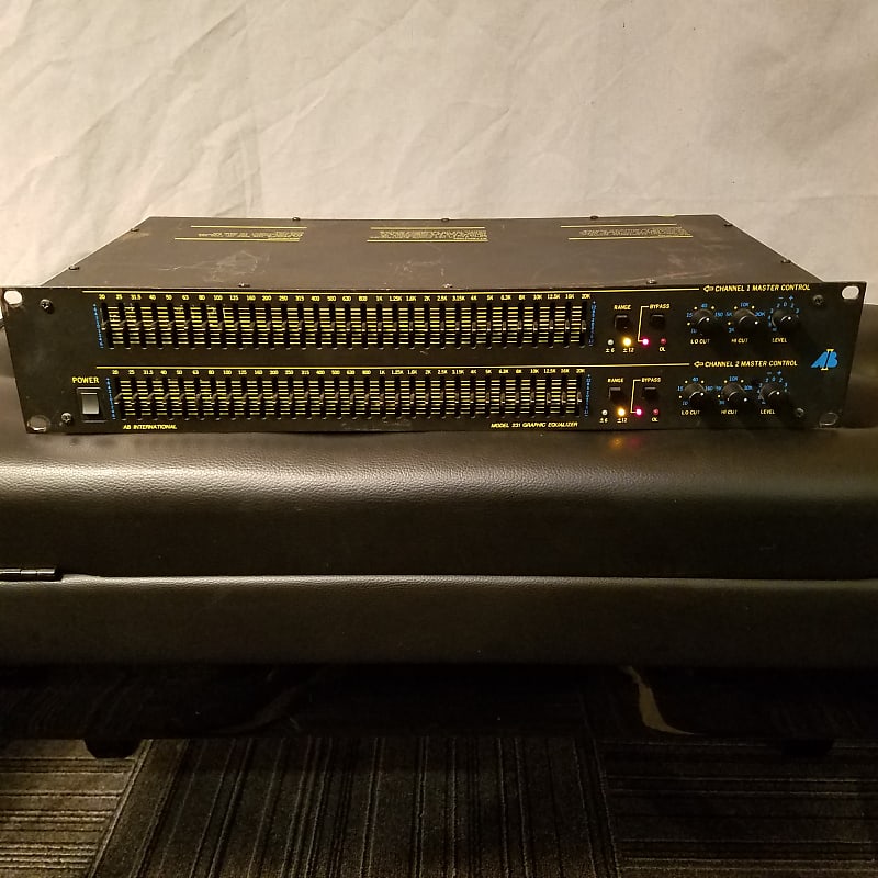AB International 231 Dual 31 Band Graphic Equalizer | Reverb