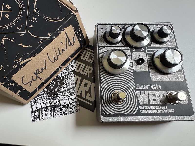 JPTR FX Super Weirdo - Fuzz Modulator Pedal | Reverb