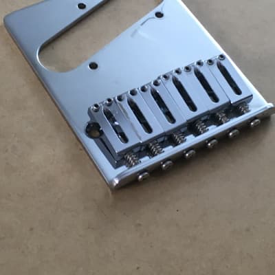 Lefty Modern FENDER Gotoh MIJ 6 Saddle Guitar Bridge Genuine | Reverb