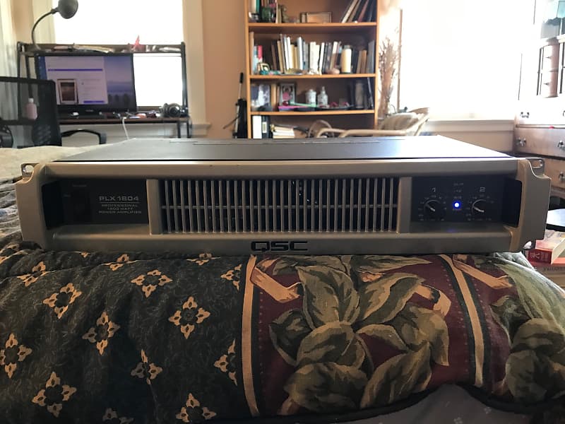 QSC PLX1804 2010's - Grey and Black | Reverb