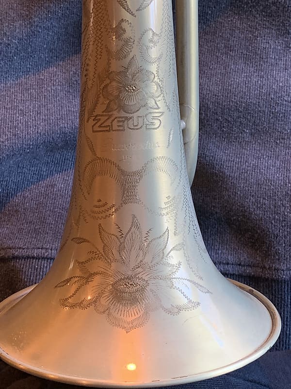 Zeus Guernerius Vintage Brass | Reverb