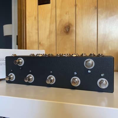 American Loopers 7 Channel True Bypass Loop Switcher 2024 - | Reverb