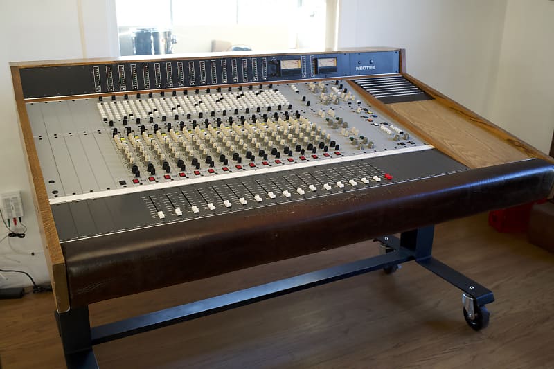 Neotek Series IIIf Inline Recording Console | Reverb