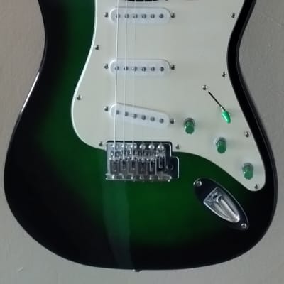 Custom Strat Style 2023 - Green Burst | Reverb