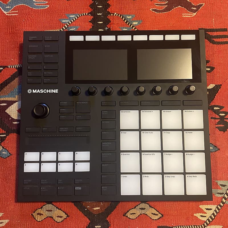 Native Instruments Maschine MKIII Black | Reverb