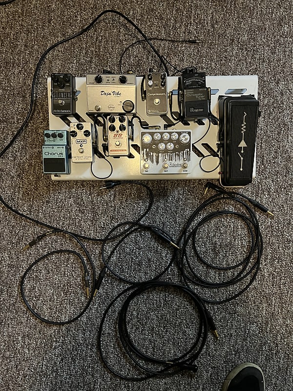 Gator GPB-BAK-WH Large Aluminum Pedalboard with Carry Bag | Reverb