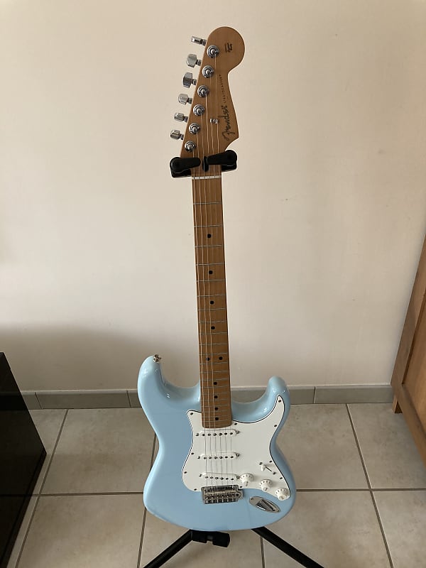 Fender FSR Classic Player Stratocaster 2021 Sonic blue | Reverb