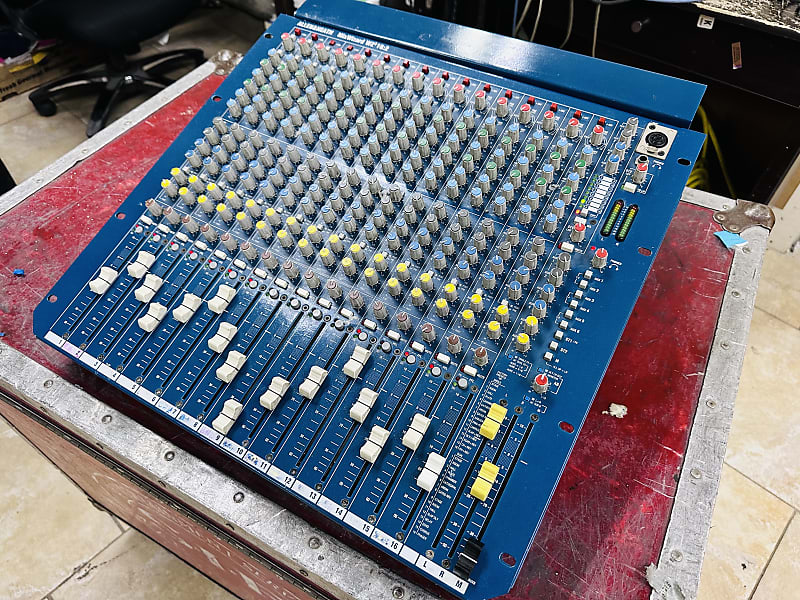 Allen and Heath Mix Wizard WZ3 16:2 Mixing Console Mixer | Reverb