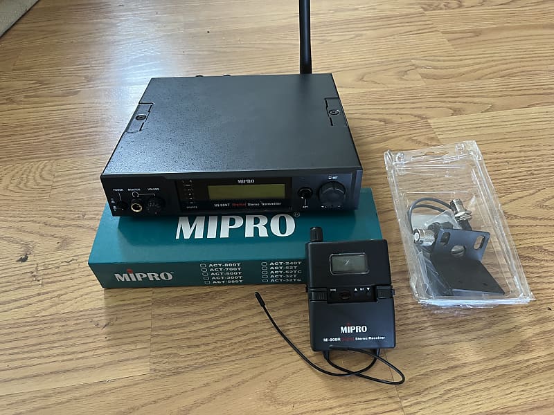 MIPRO MI909 Fully Digital Wireless In-Ear Monitor System with | Reverb