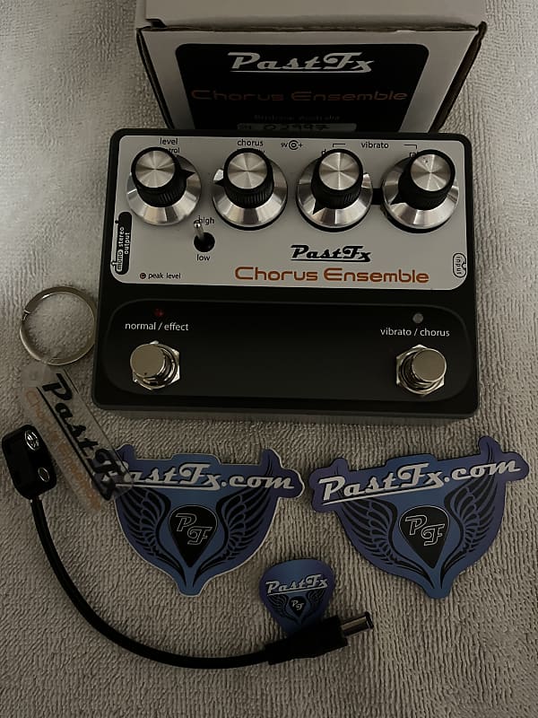 PastFx Chorus Ensemble Deluxe + Switchable True Bypass Mod! ( | Reverb