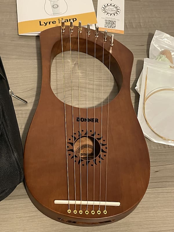 Donner DLH-001 7-String Lyre Harp with Accessories and Case | Reverb