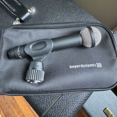 Beyerdynamic M 160 Double Ribbon Microphone Bundle with | Reverb