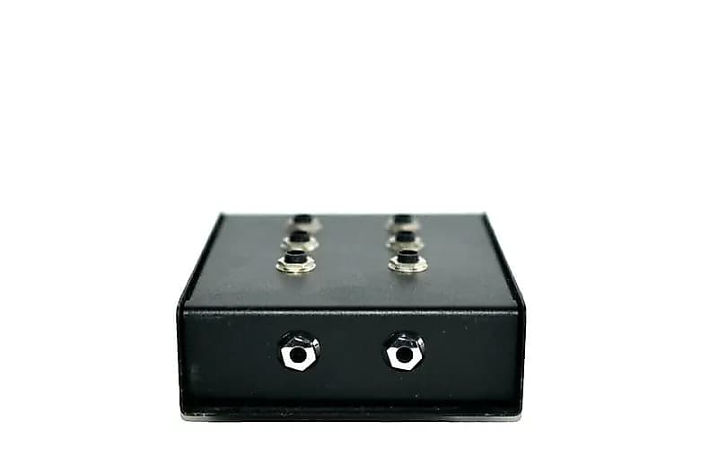 Whirlwind HBB Passive 2 In 6 Out Headphone Breakout Box W/Out | Reverb