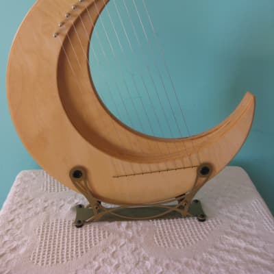 Serenite Sonore Lyre Harp Crescent Moon 11 String with Stand | Reverb