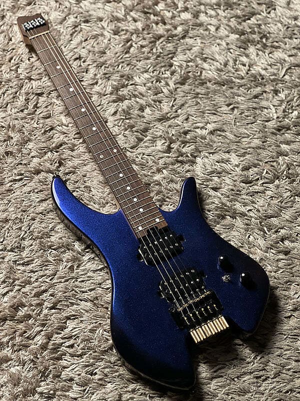 SLX Mollo MH-110 Headless in Chameleon with | Reverb Australia