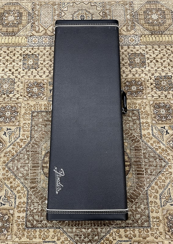 Used Fender G&G Jazzmaster Hard Case in Black | Reverb