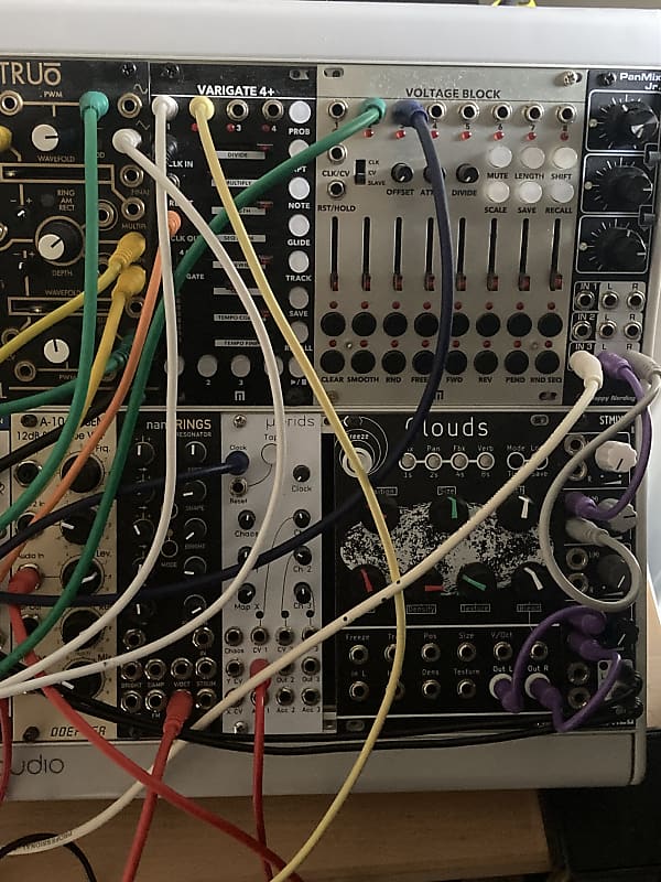 Mutable Instruments uGrids (clone 8hp) 2023 - White | Reverb