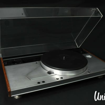 Luxman PD555 Belt Drive Turntable in Excellent Condition | Reverb