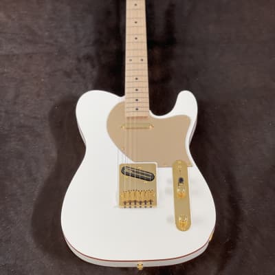 Fender Japan Telecaster Haruna Signature 2020 White / Gold | Reverb