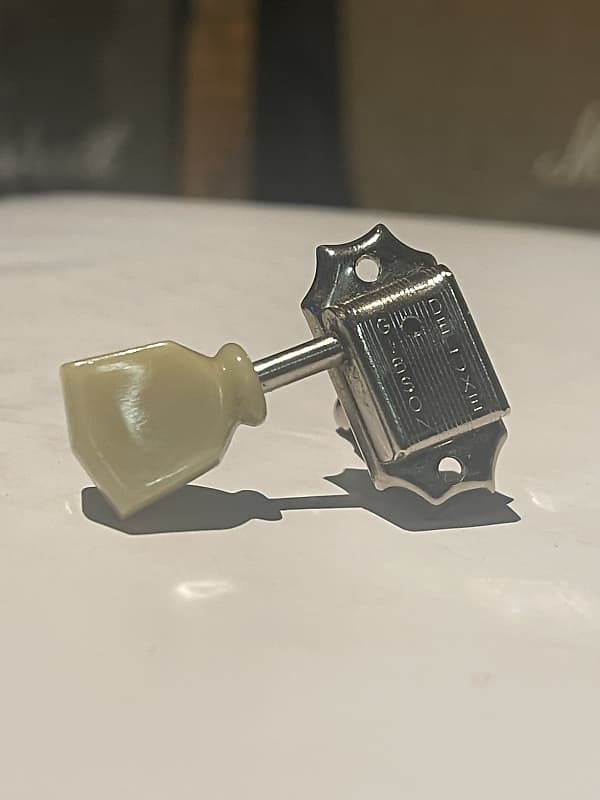 Gibson Deluxe tuner treble side | Reverb