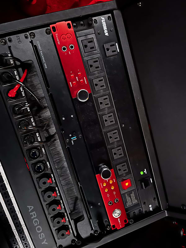Focusrite Red 8 Line 2020 - Red | Reverb