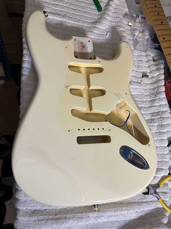 Fender ST 57 Stratocaster body. 1986 - White | Reverb