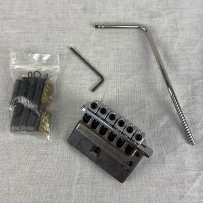 Fender Deluxe Locking Tremolo System | Reverb