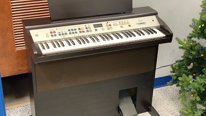 Lowrey EZ-2 Virtual Orchestra 2018 | Reverb