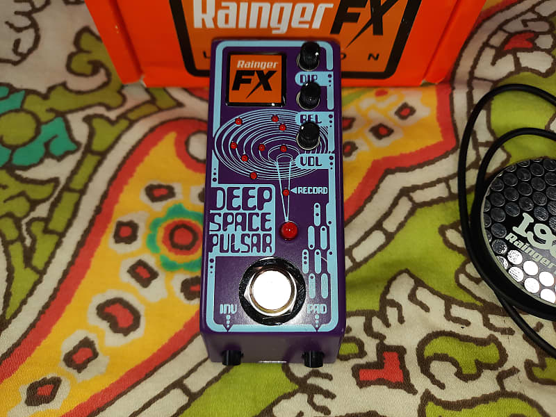 Rainger FX Deep Space Pulsar with Igor Pressure Pad | Reverb