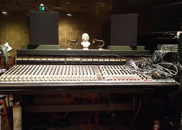 Soundcraft 1600 British console | Reverb