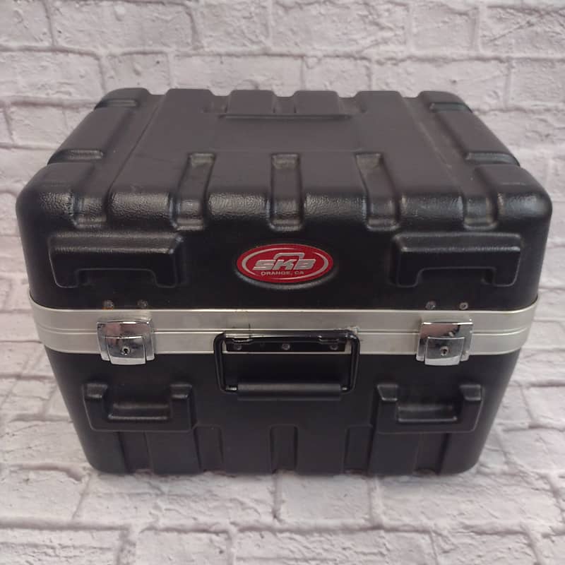 SKB Microphone Case | Reverb