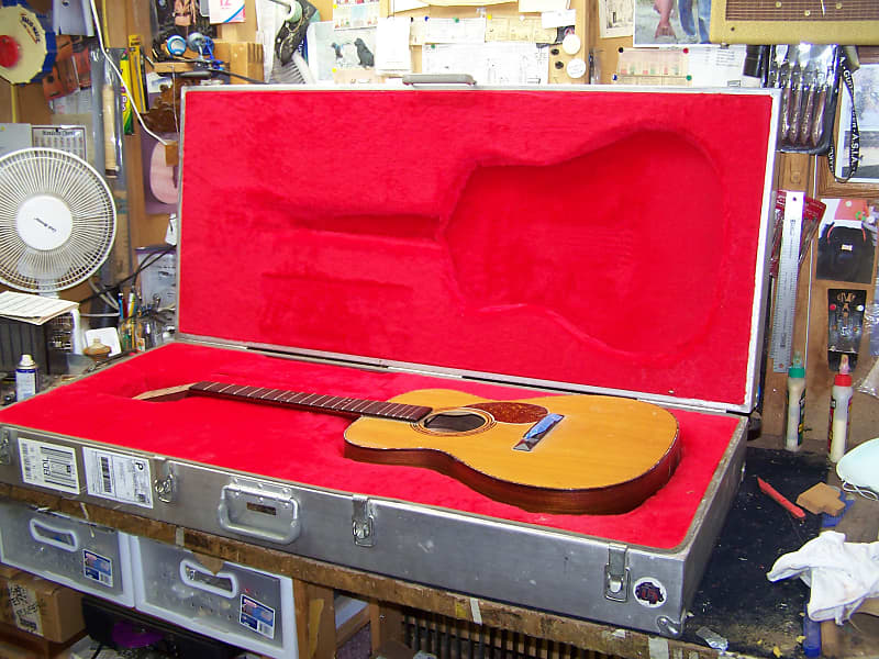 Ziegel Engineering Custom made flight case for Martin 000/OM | Reverb